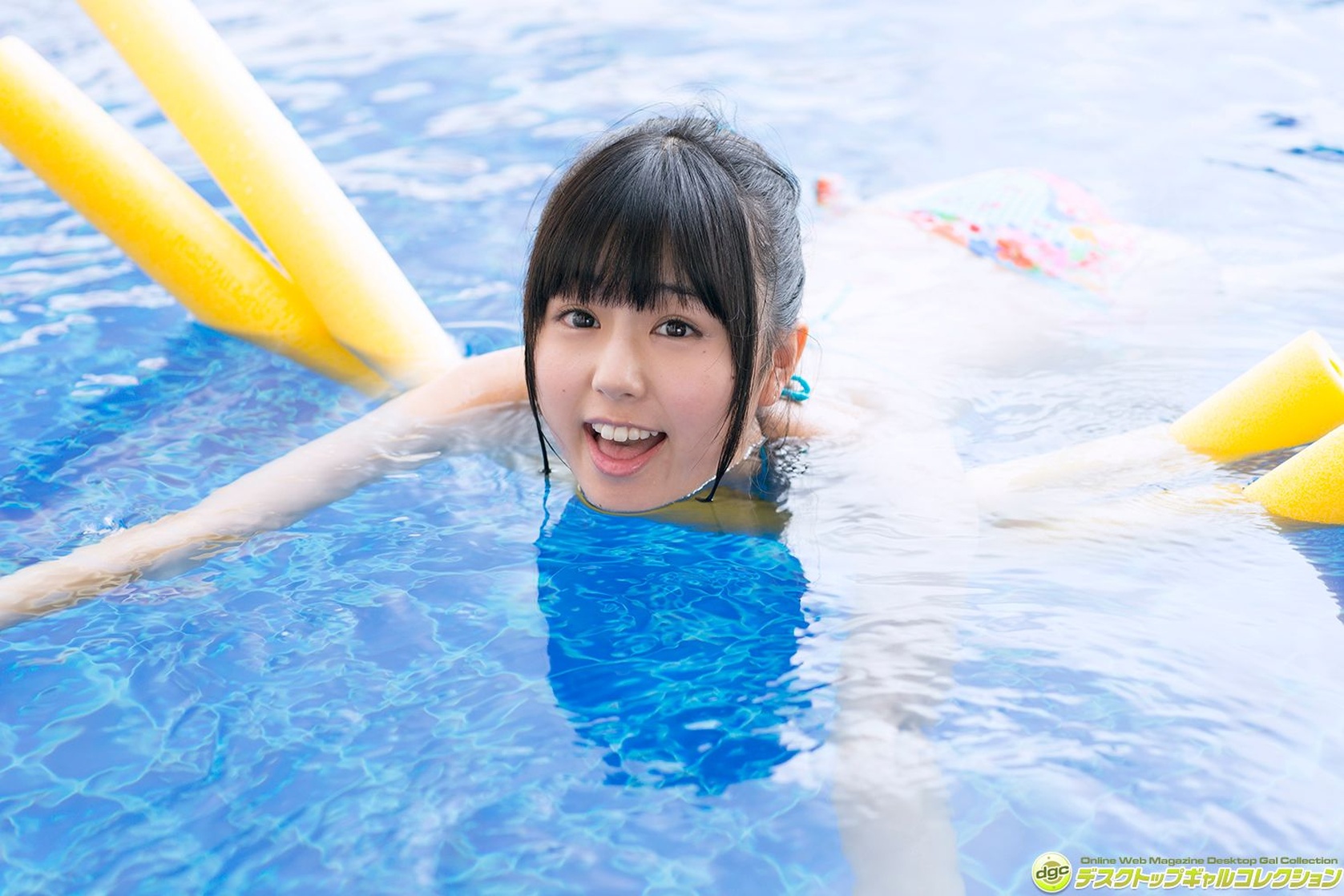 Image of [DGC] Emi Kurita "A cute smile and a proud hip are perfect!